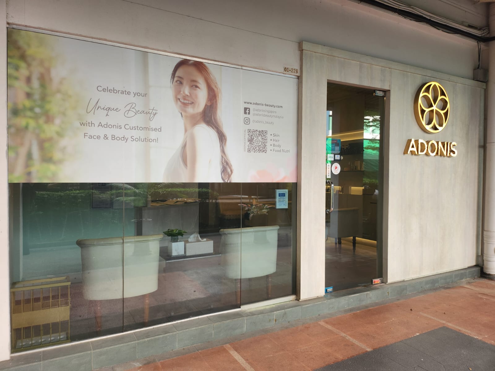 Outlets - Adonis Beauty