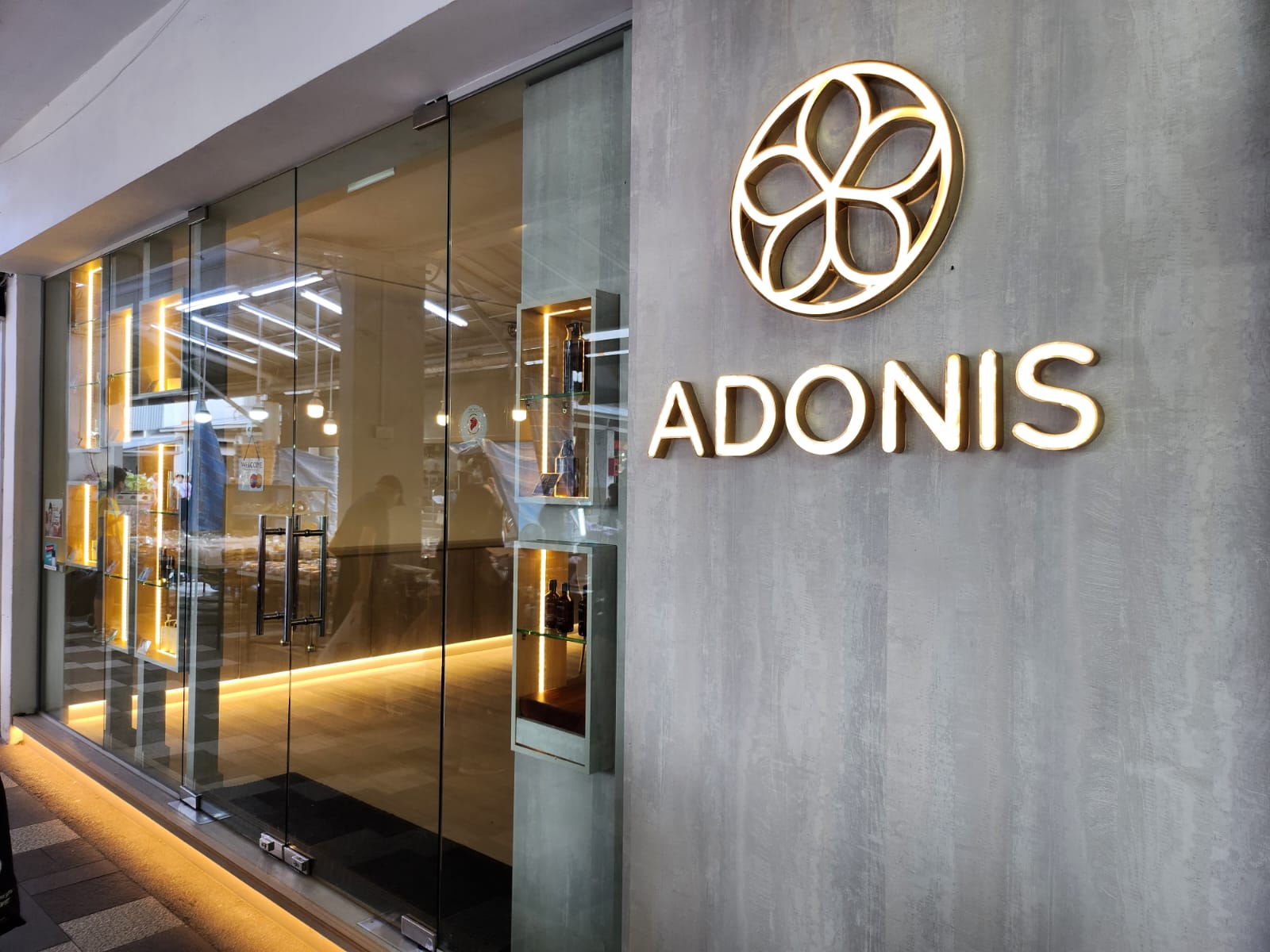 Outlets - Adonis Beauty